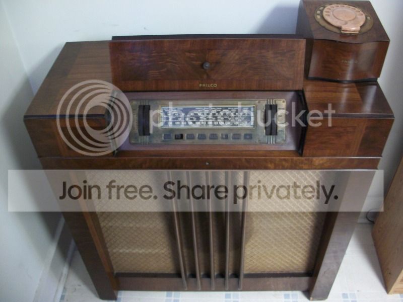 SOLD: "$100 Special" Mint Philco 39-116 w/ Mystery Control - Antique ...