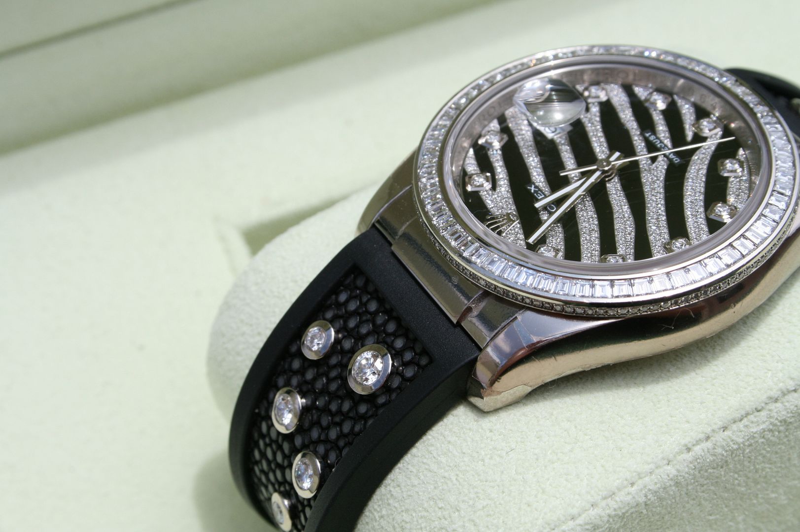 WatchNet: Luxury Time: FS: Rolex Zebra Datejust 18K Diamond 116189 in ...