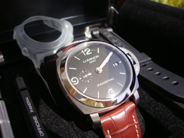 WatchNet: Luxury Time: FS: Panerai PAM 320 Luminor GMT 3 Day Automatic ...